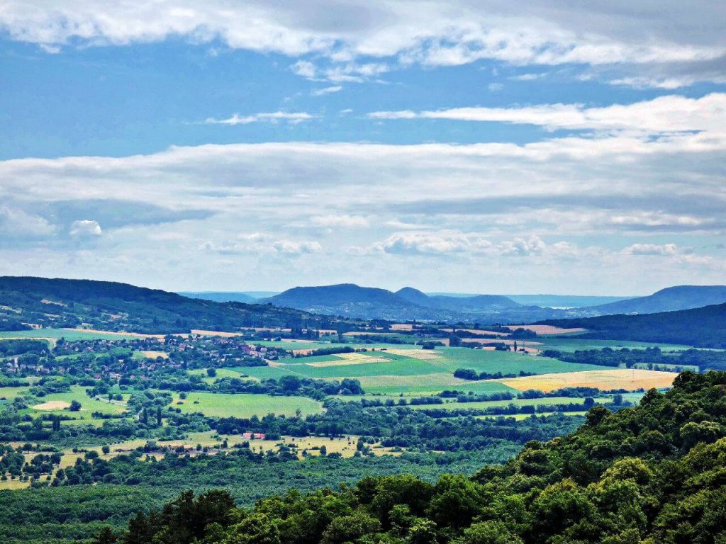 Rezi vár és tanösvény - panorámás kirándulás a Keszthelyi-fennsíkon ...
