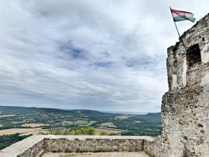 Rezi vár és tanösvény - panorámás kirándulás a Keszthelyi-fennsíkon ...